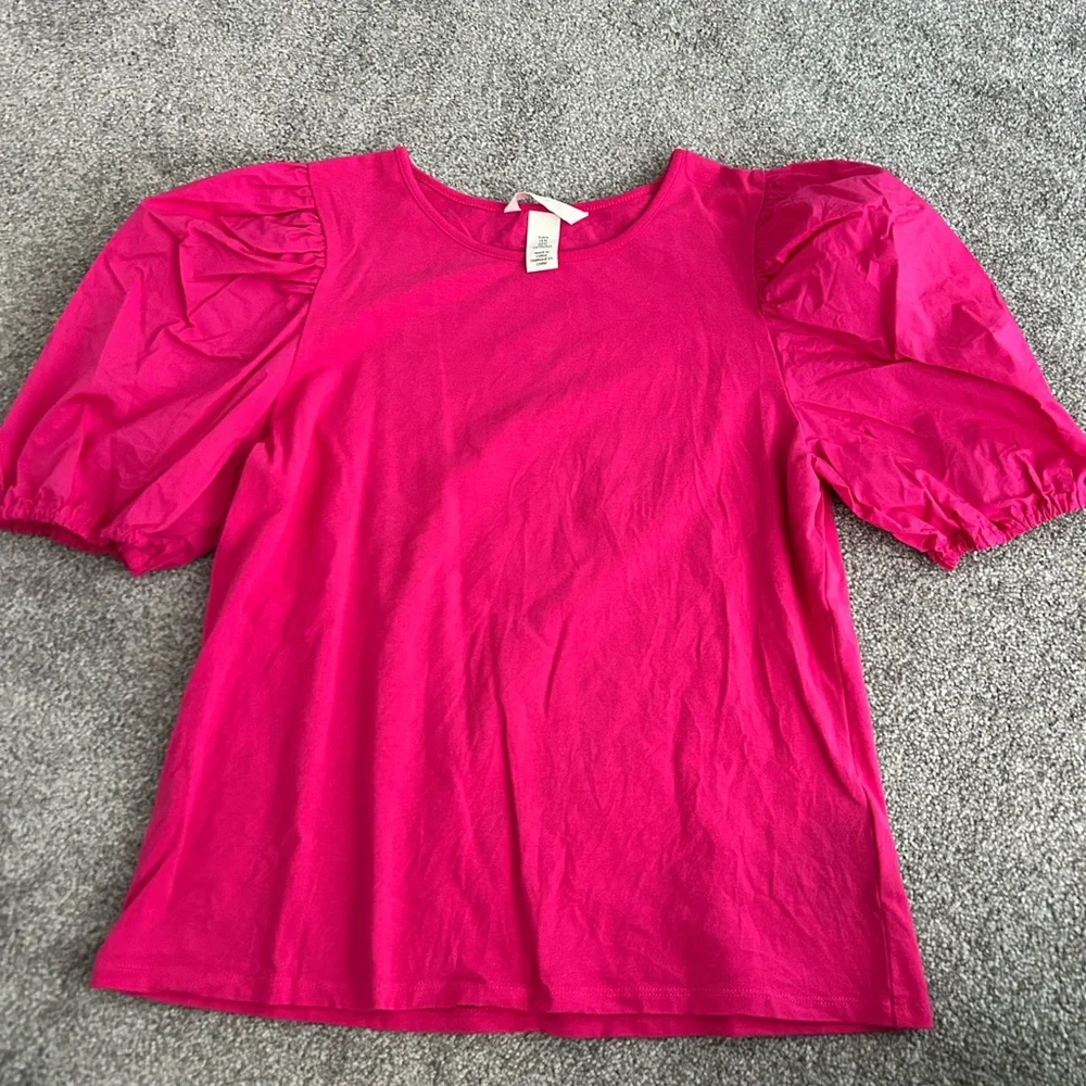 H&M | Tops | Hm Fuchsia Puff Sleeve Blouse | Poshmark